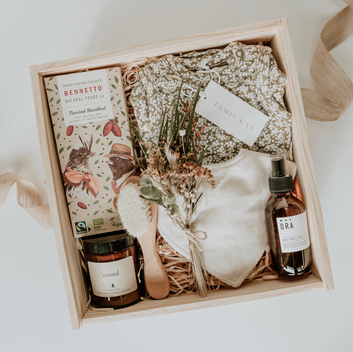 Bespoke Gift Boxes, hampers, gift ideas, NZ made food, drinks & gifts